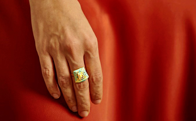 9 Unconventional gold ring designs | My Gold Guide